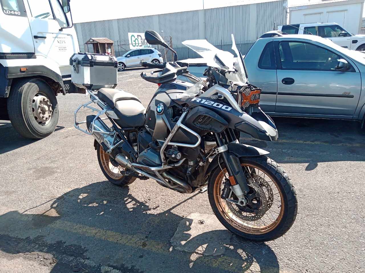 2016 BMW R 1200 GS ADV (K51 FULL SPEC), GoBid Durban, GG7OFPIS