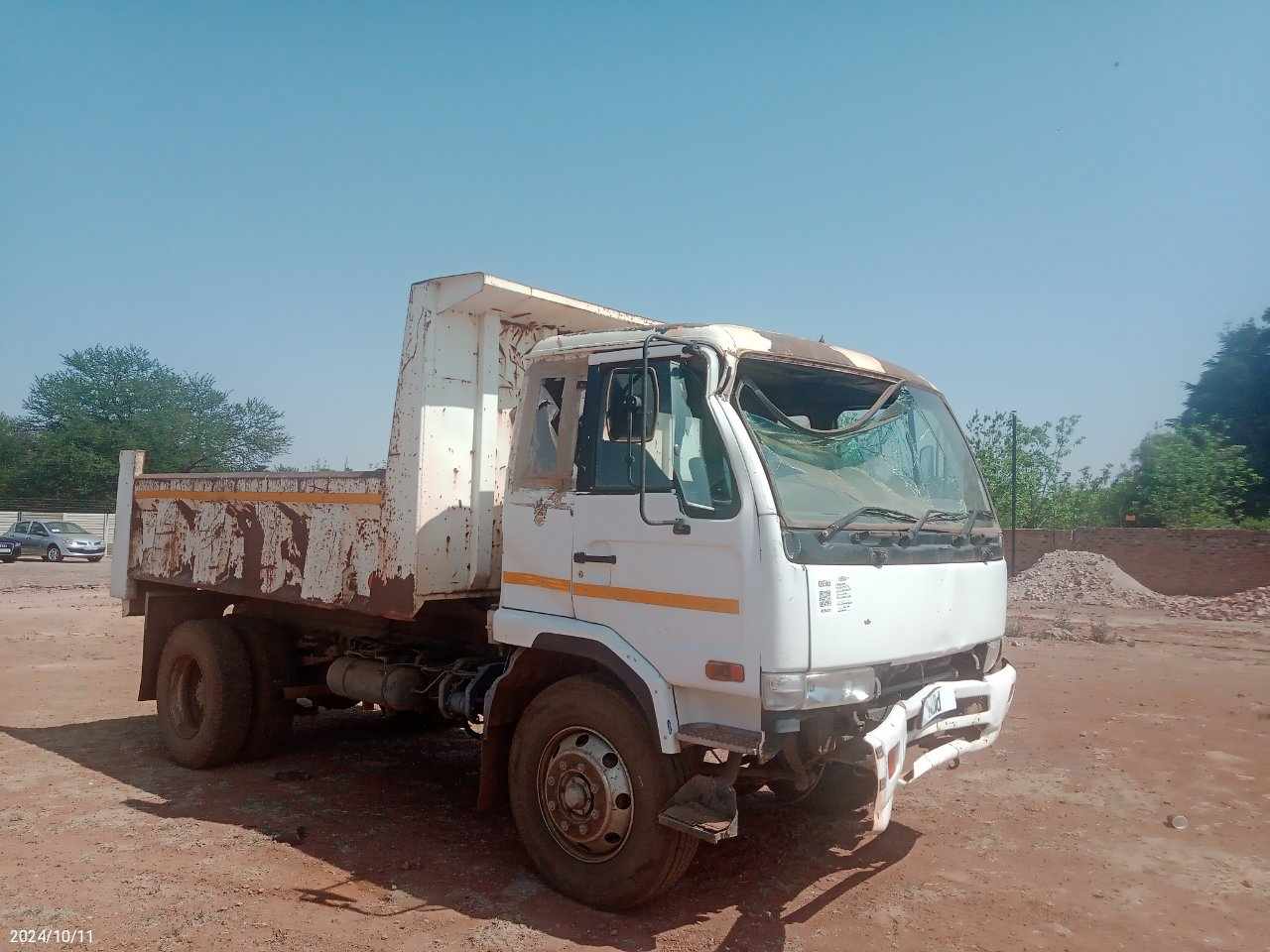 2000 NISSAN UD 85 TIP C/C, GoBid Vanderbijlpark, L4ZTE0X6