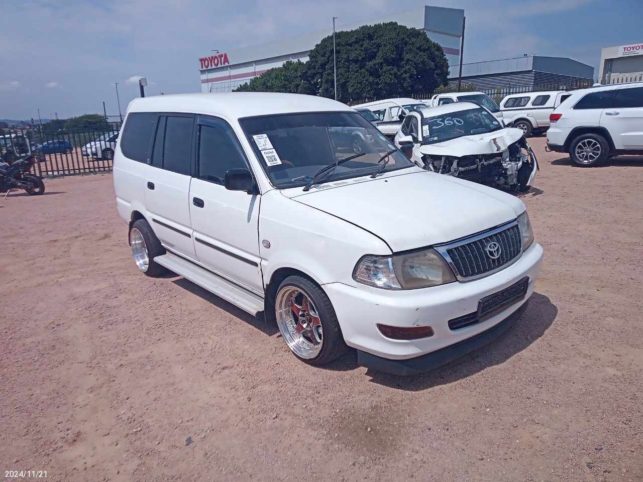 2003 TOYOTA CONDOR 2000i ESTATE TE, GoBid Sandton, PLKBMZCX