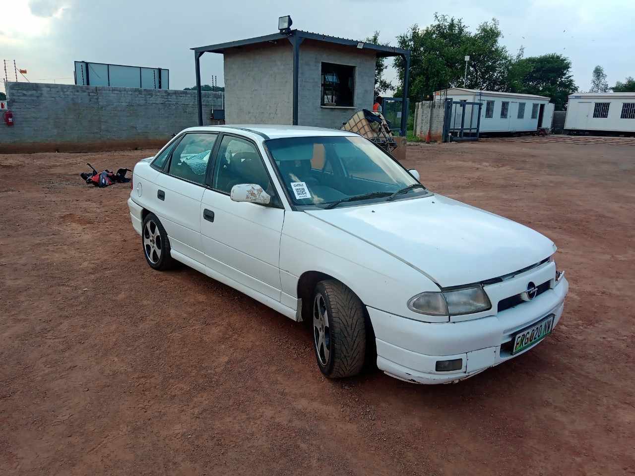 1999 OPEL ASTRA 200i, GoBid Pretoria, HE2XV5KW