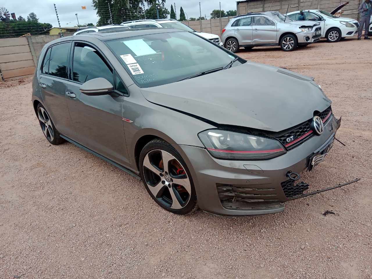 2015 VOLKSWAGEN GOLF VII GTi 2.0 TSI DSG PERFORMANCE, GoBid Kempton ...